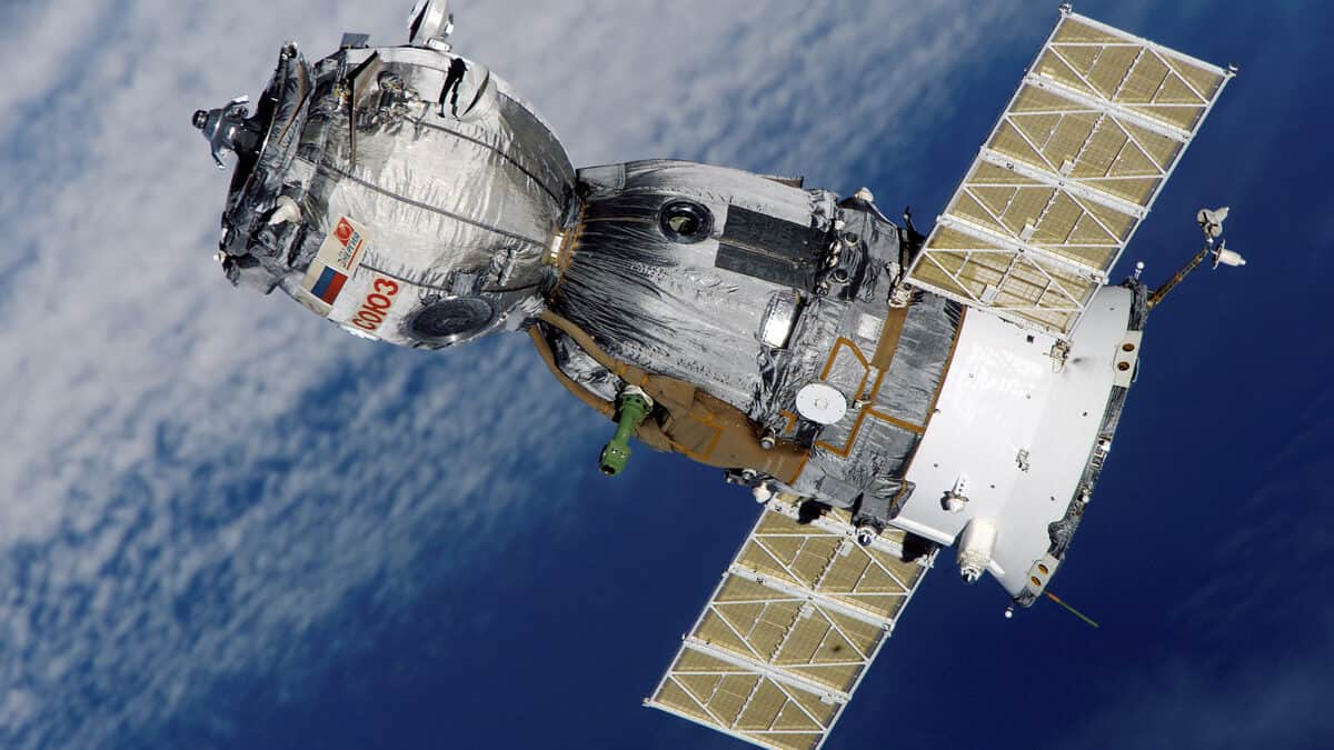 Biggest satellite crashes - Fun Kids - the UK's children's radio station