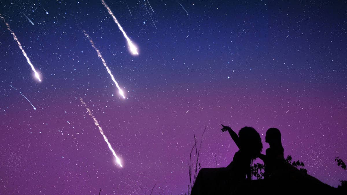 What Causes A Shooting Star Fun Kids The UK s Children s Radio Station What Causes A Shooting Star Fun Kids The UK s Children s Radio Station