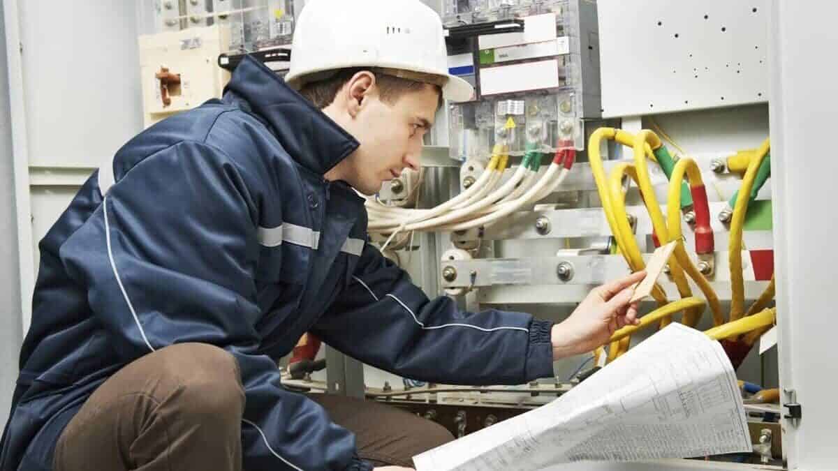 Become an electrician and get a job working in the energy industry ...