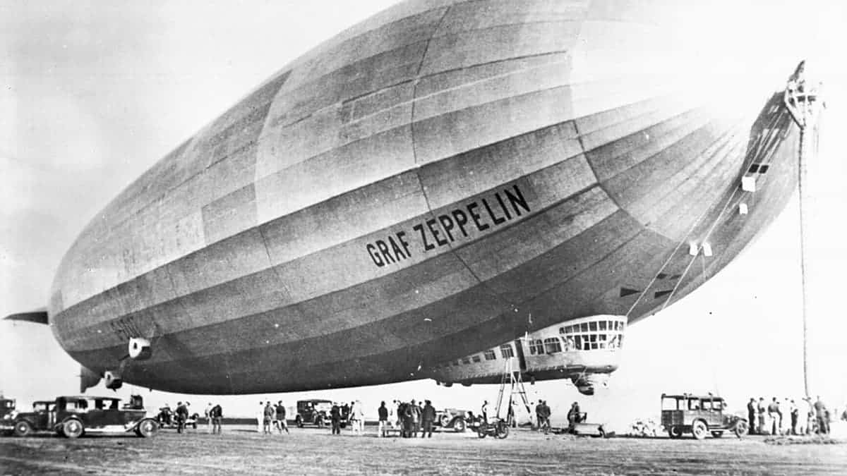 Zeppelins and air raids in 1916 - Fun Kids - the UK's children's radio ...
